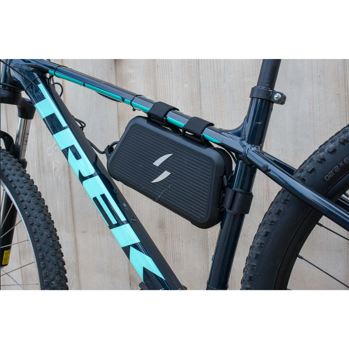 Swytch GO eBike Kit that turns your bike into an eBike
